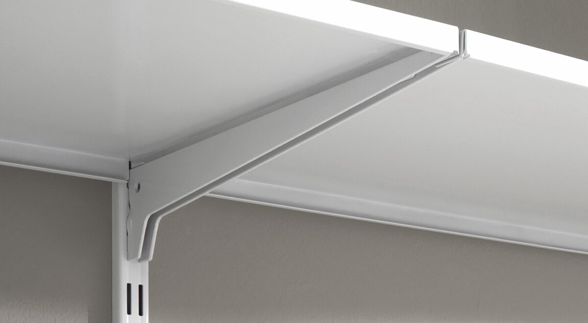 Shelving uprights + brackets for slot shelving | DIY at Regalraum